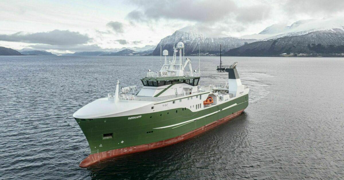 VARD delivered three advanced stern trawlers to Nergård Havfiske - VARD