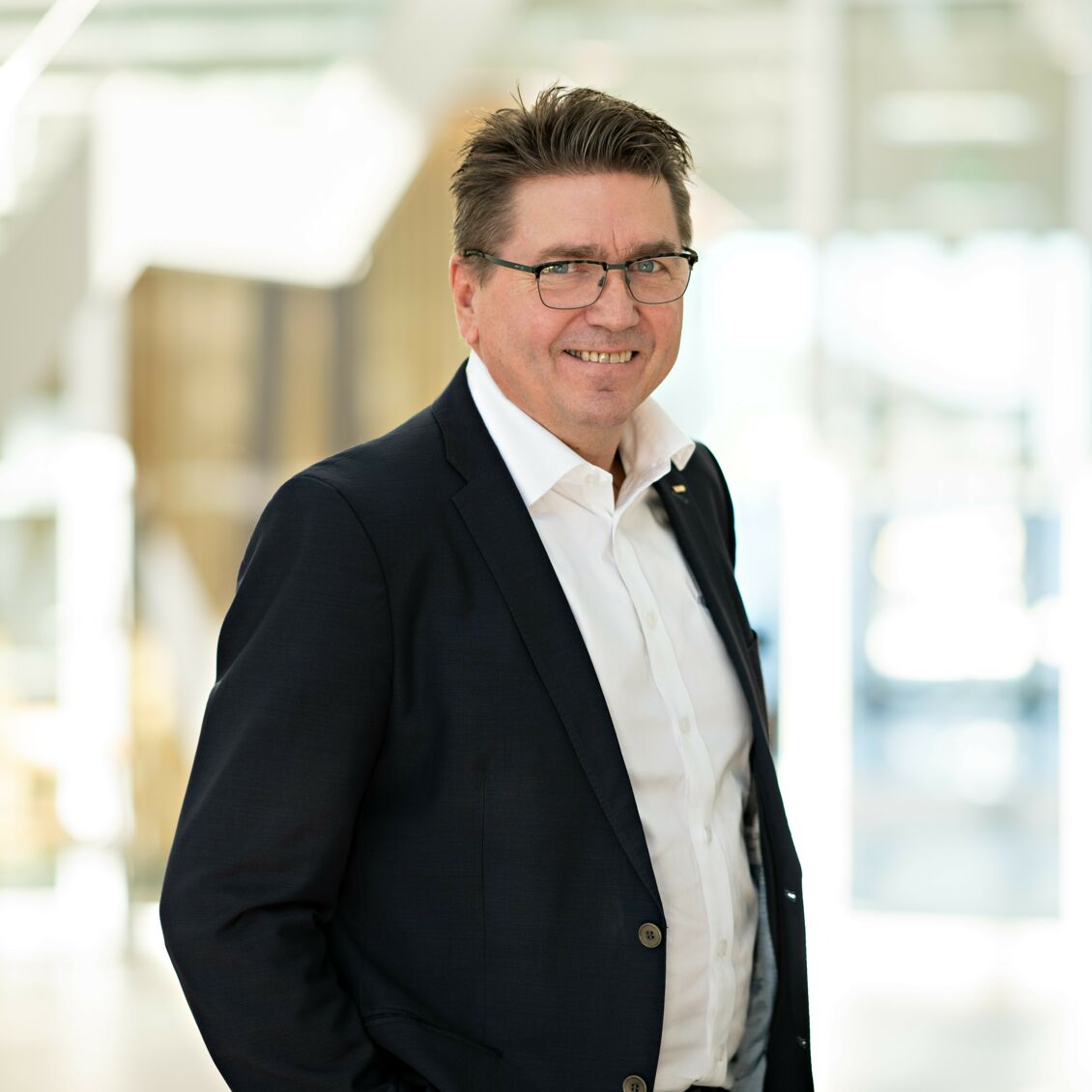 VARD signs contract with Island Offshore for Hybrid Ocean Energy ...